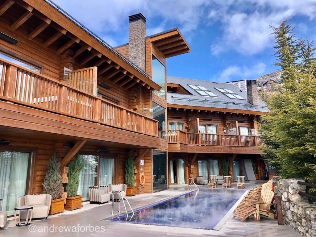 The luxury guide to Sierra Nevada and El Lodge – with or without your ...