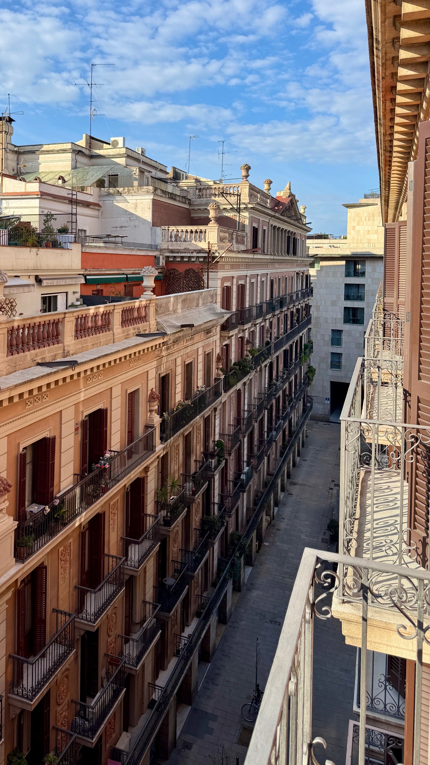 Kimpton Vividora Barcelona Review - The Luxury Editor